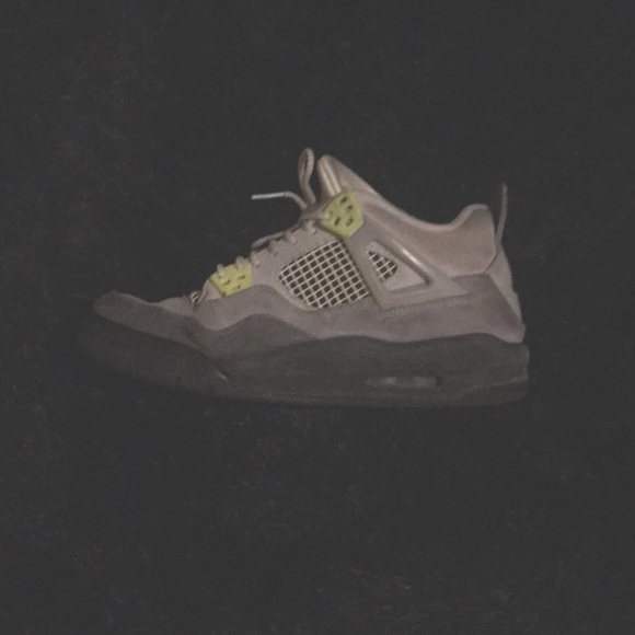Jordan | Shoes | Gray And Silver Retro Jordan 4s Size 6 Mid Condition ...
